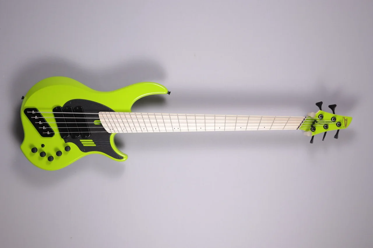 Dingwall NG3 ‚Nolly‘ SignDingwall NG3 Signature 5-String Ferarri Green ...